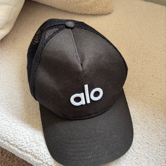 ALO Yoga | Accessories | Alo Yoga Black Hat Baseball Cap | Poshmark